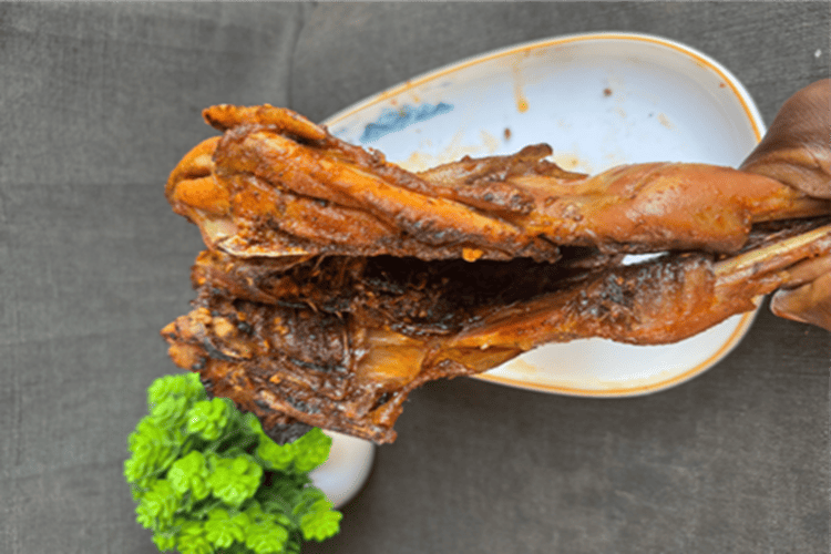 Yadda ake gashin kazar hausa | Bakandamiya Kitchen